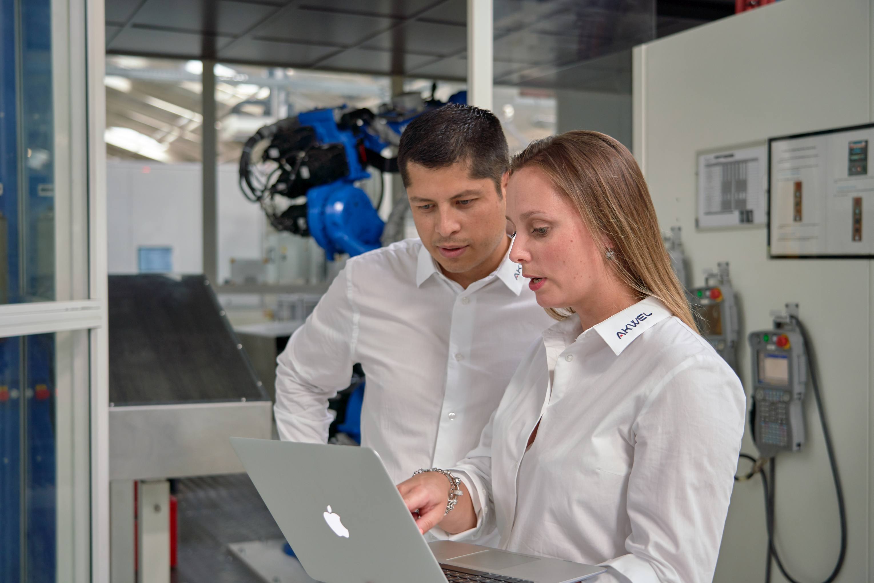 AKWEL | Hier, les premières technologies