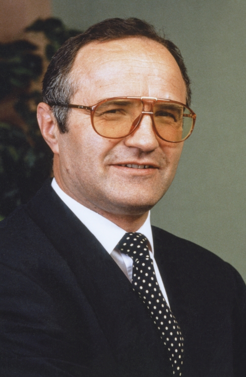 AKWEL | Hier, la famille